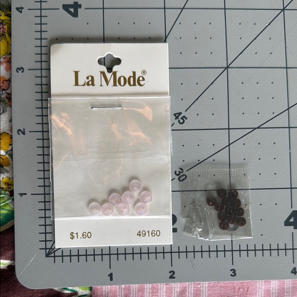Office | Vintage Miniature Buttons La Mode Pink Brown 2hole Buttons ...